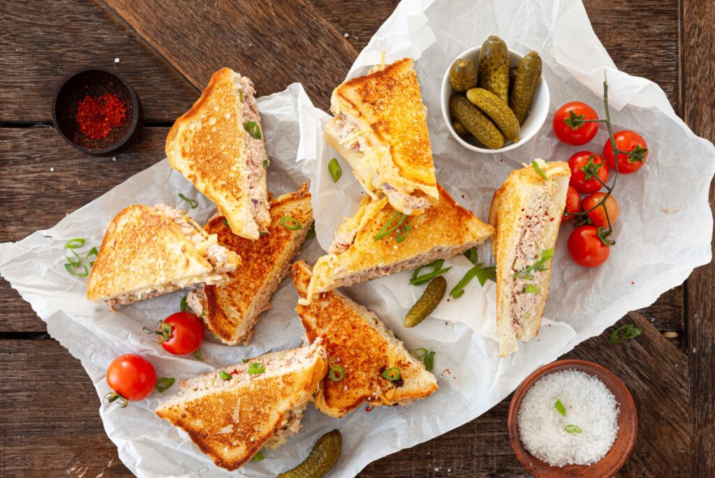 15 Best Diner Foods, Ranked For Hungry Nights Out